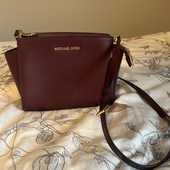 MICHAEL Michael Kors | Bags | Michael Kors Small Crossbody | Poshmark